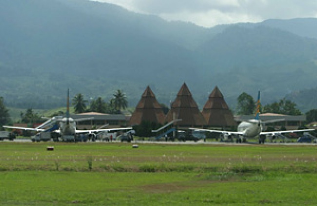 Bandara Sentani Punya Potensi Besar | tempo.co