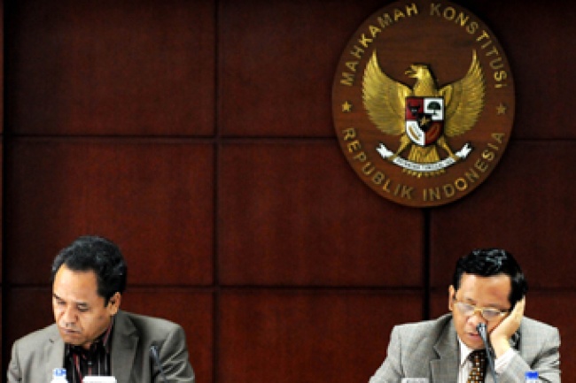 Rapat dengan Mahfud Md, Anggota Komisi III DPR Riuh Interupsi Soal Absennya Sri Mulyani | tempo.co