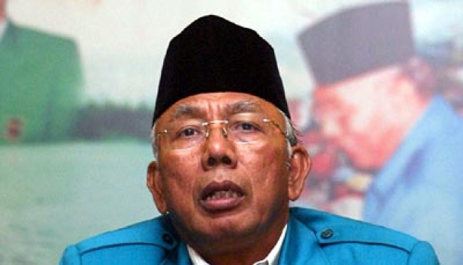 Terjerat Korupsi Sarung, Pengacara Bachtiar Tunggu Panggilan KPK | tempo.co