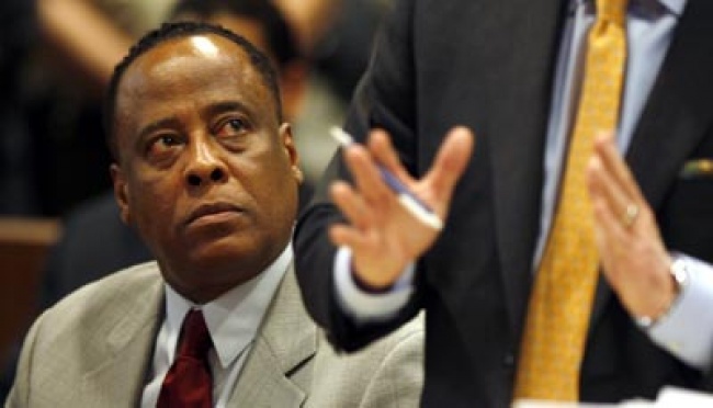 Dokter Michael Jackson Ajukan Keringanan di Pengadilan | tempo.co