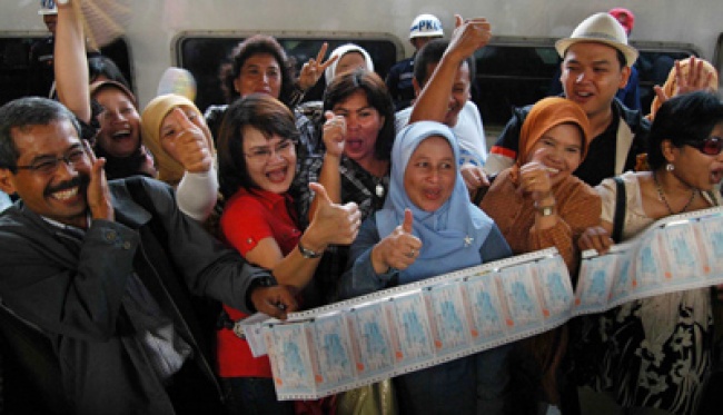 Ini Cara Komunitas Pencinta Kereta Sambut Ramadan | tempo.co