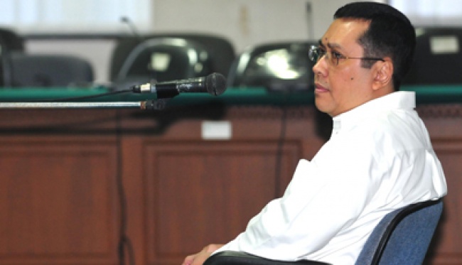 Bekas Bos PLN Lampung Divonis Enam Tahun | tempo.co