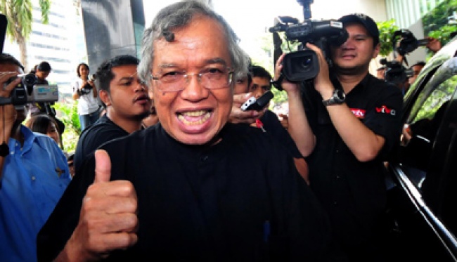 Panda Siap Diproses Hukum Kasus Cek Pelawat | tempo.co