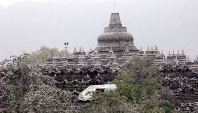 Terkena Abu Merapi, Sejumlah Situs Budaya Dikaji Keasamannya | tempo.co
