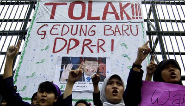 Marzuki: Hitungan Teknis Gedung Baru Kok Berubah-Ubah | tempo.co