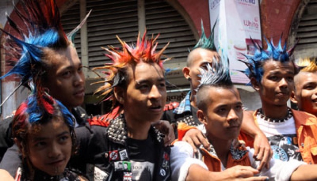 Arti di Balik Aksesori Anak Punk | tempo.co