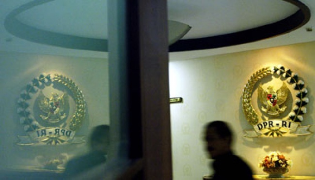 Supomo Penuhi Panggilan Badan Kehormatan DPR | tempo.co
