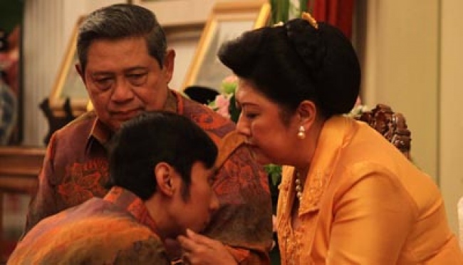 Ani SBY Butuh Istirahat Total Hingga Tiga Hari | tempo.co