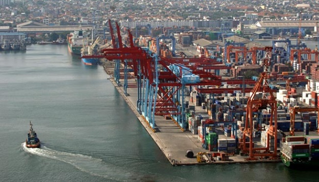 SBY Keluarkan Perpres Pembangunan Terminal Kalibaru | tempo.co