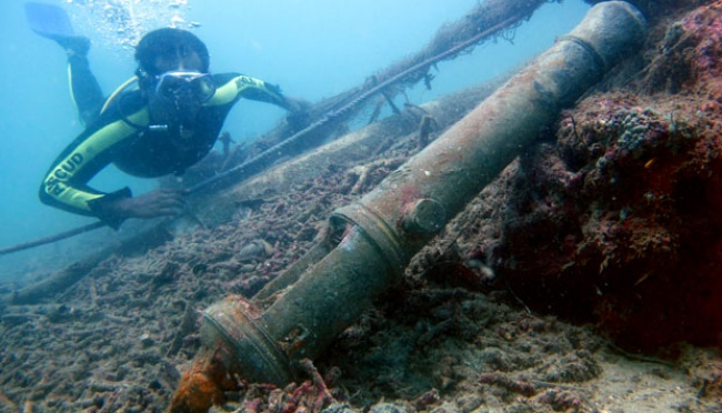 Meriam VOC Belanda di Laut Mentawai | tempo.co