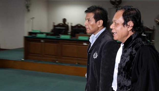 Herman Felani Divonis 4 Tahun Penjara | tempo.co