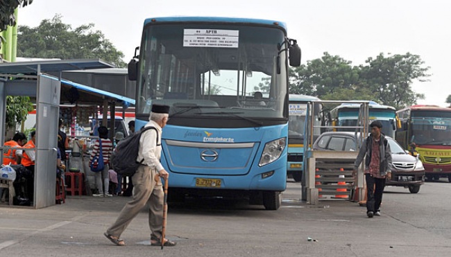 Plt Bupati Bekasi Usul Transjakarta Sampai Cikarang, BKSP Setuju | tempo.co