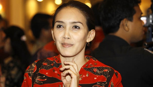 Rieke Diah Minta Pemerintah Batalkan Kebijakan Pemotongan Gaji untuk ... Rieke Diah Minta Pemerintah Batalkan Kebijakan Pemotongan Gaji untuk ...