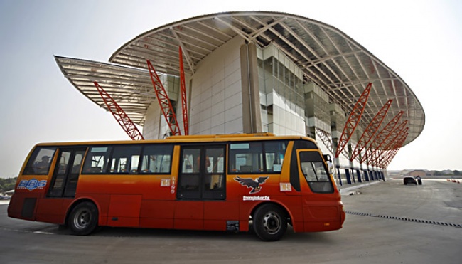 Terminal Bus Pulogebang Siap Beroperasi Akhir 2012 | tempo.co