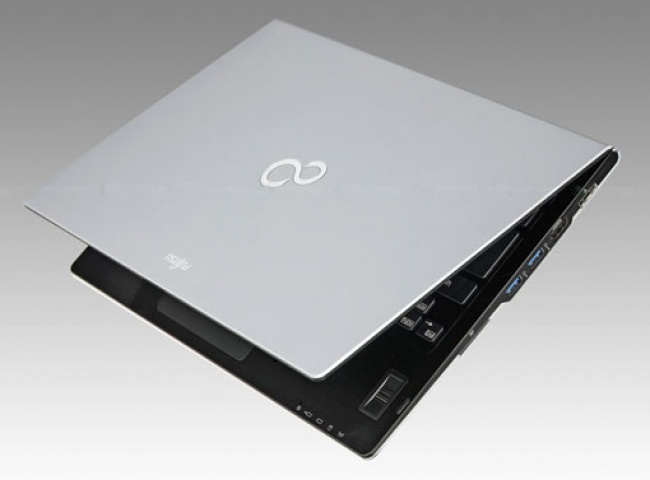 Ultrabook Pertama Fujitsu Mendarat di Indonesia | tempo.co