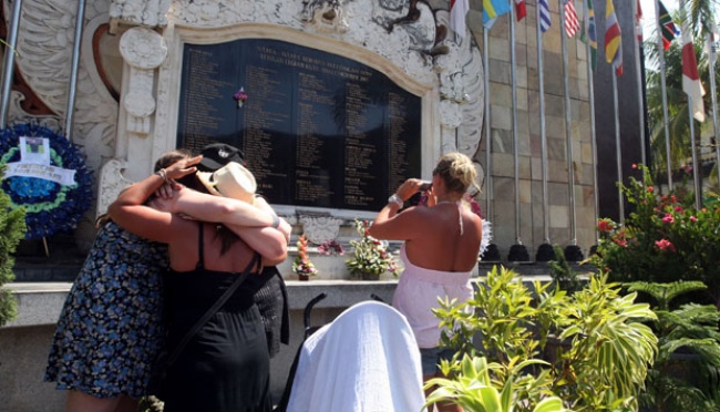 10 Tahun Peringatan Tragedi Bom Bali 2002 | tempo.co