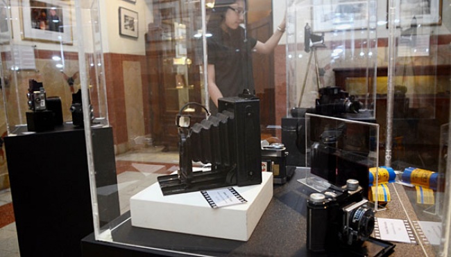 Kamera Kuno Lintas Zaman Dipamerkan di Surabaya | tempo.co
