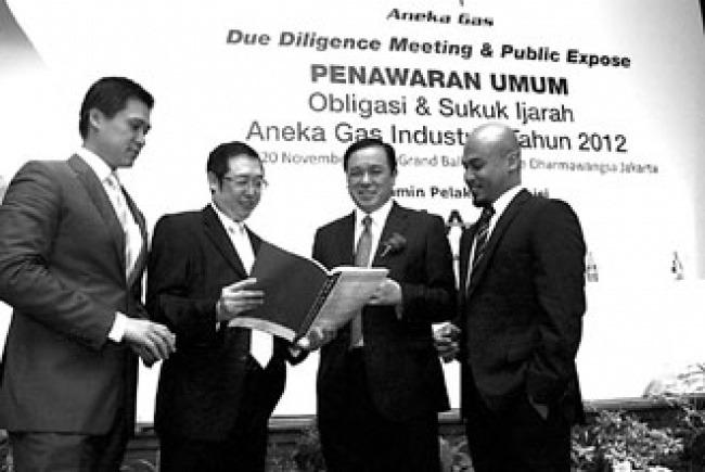 Penerbitan Obligasi dan Sukuk Ijarah 2012 | tempo.co