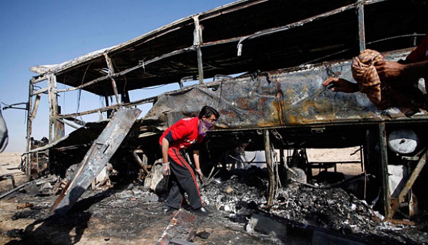 Bus Peziarah Syiah Pakistan Dibom - foto Tempo.co