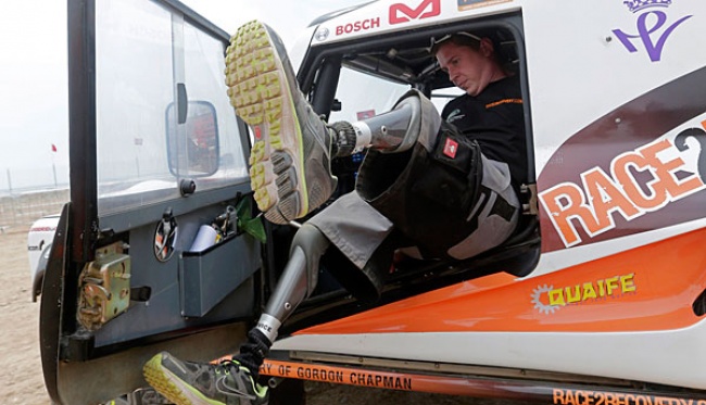 Dengan Kaki Palsu, Veteran Perang Ikuti Reli Dakar | tempo.co