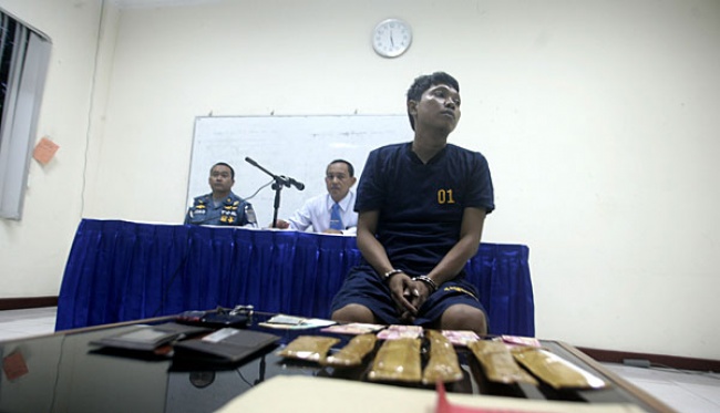 Kurir Sabu Antar-Pulau Tertangkap di Juanda | tempo.co