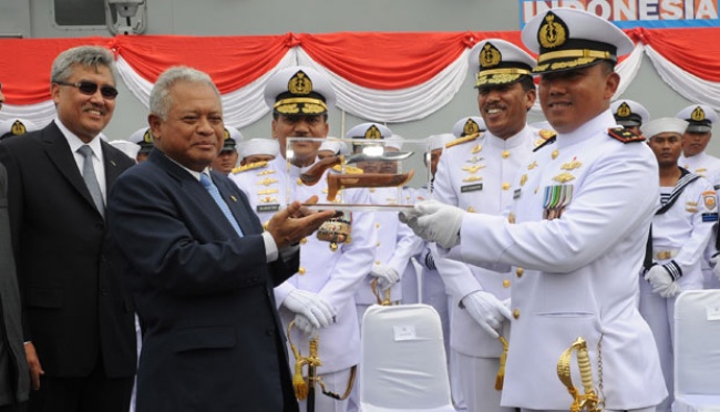 Kontrak Kapal Perang dengan Palindo Berlanjut | tempo.co
