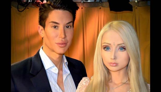 Foto Manusia Barbie
