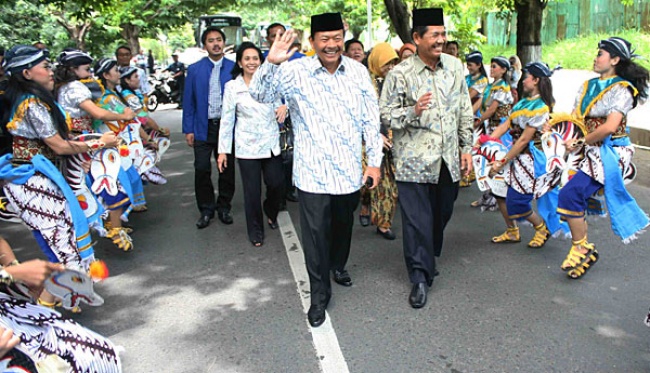 Harta Gubernur Jateng Bibit Waluyo Naik Rp 1,7 M | tempo.co