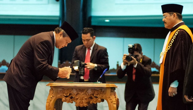 Perry Warjiyo Dilantik sebagai Deputi Gubernur Bank Indonesia | tempo.co