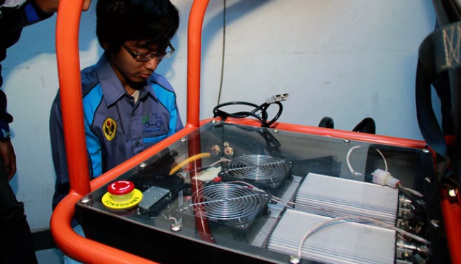 Universitas Pasundan Luncurkan Mobil Listrik | tempo.co