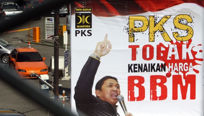Tolak BBM Naik, PKS Tawarkan RAPBNP Alternatif | tempo.co