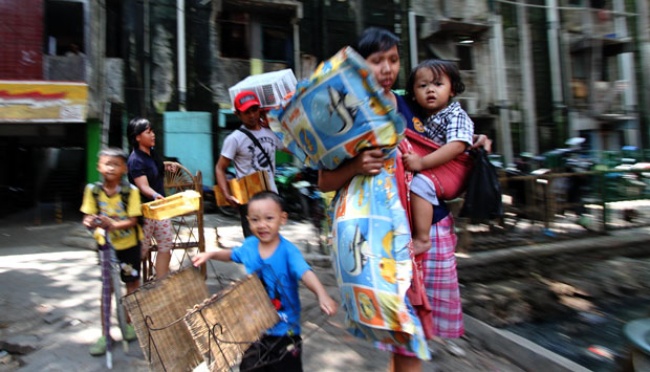 Warga Mulai Kosongkan Rusun Angke | tempo.co