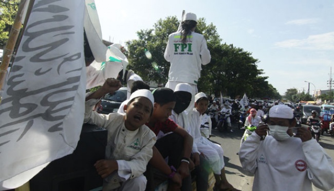 Pemda Jateng Harus Beri Sanksi Tegas FPI | tempo.co