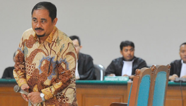 Luthfi Hasan Minta Penggantian Hakim | tempo.co