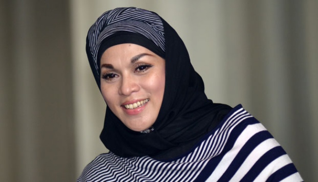 Imaniar Muda di Kampus: Naik Meja, Berantem, Dorong Teman ke Got | tempo.co
