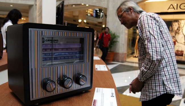 Melihat Pameran Radio Antik Masa Kemerdekaan | tempo.co
