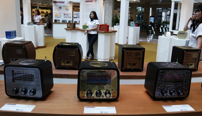 Melihat Pameran Radio Antik Masa Kemerdekaan | tempo.co