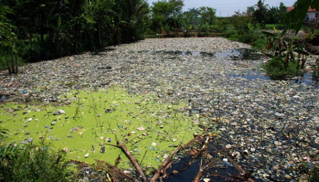 Inilah Citarum, Sungai Paling Tercemar di Dunia | tempo.co