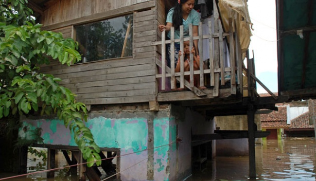 Sungai Citarum Meluap, Ribuan Rumah Terendam | tempo.co