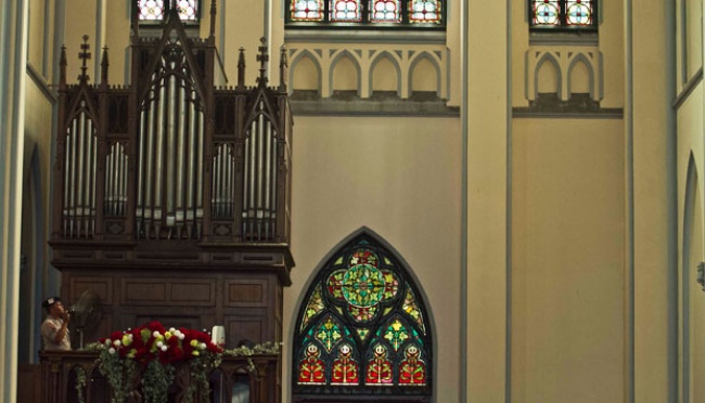 Jelang Natal, Gereja Katedral Disterilisasi | tempo.co