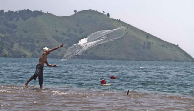 Melihat Keindahan Danau Toba Dari Desa Tongging | tempo.co