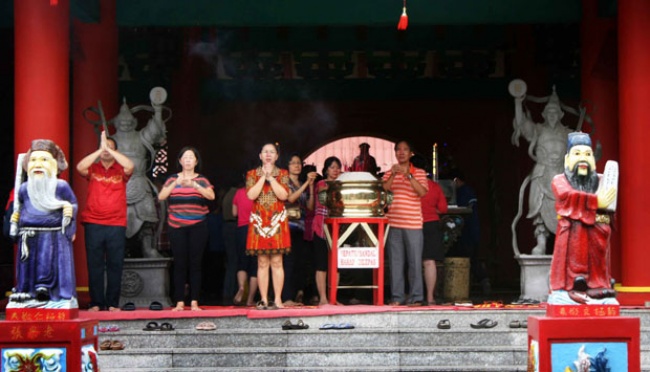 Ritual-ritual Perayaan Cap Gomeh di Berbagai Daerah | tempo.co