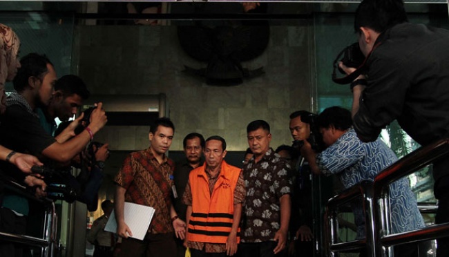 Usai diperiksa KPK, Wakil Rektor UI Jadi Tersangka | tempo.co