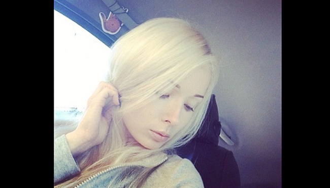 Foto-foto Selfie Valeria Lukyanova si Manusia Barbie | tempo.co