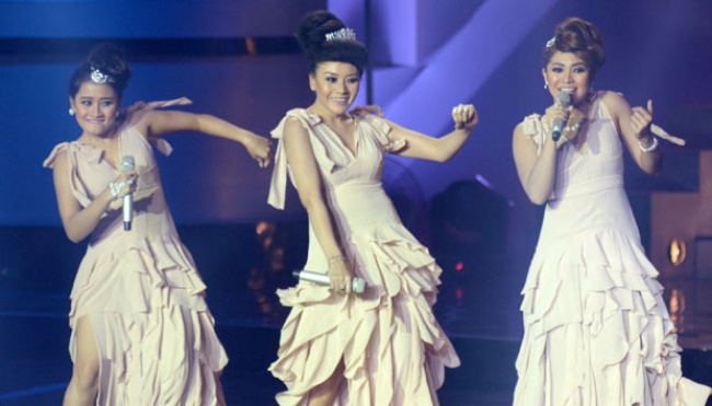 Solo Karier, Iva Novanda Hengkang dari Trio Macan | tempo.co