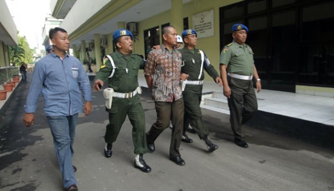 TNI Pembakar Juru Parkir Monas, Dipecat Tidak Hormat | tempo.co TNI Pembakar Juru Parkir Monas, Dipecat Tidak Hormat | tempo.co