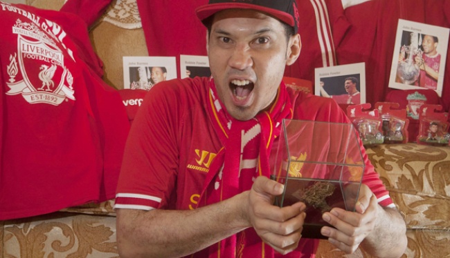 Kisah Caesar Gunawan Dan Rumput Anfield | tempo.co