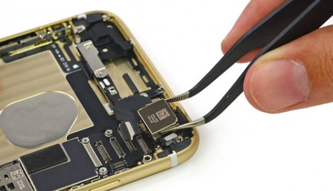 Mengintip `Dalaman` dari iPhone 6 Plus | tempo.co