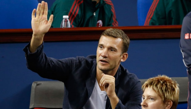 Maldini dan Shevchenko Saksikan Pertandingan Shanghai Masters | tempo.co