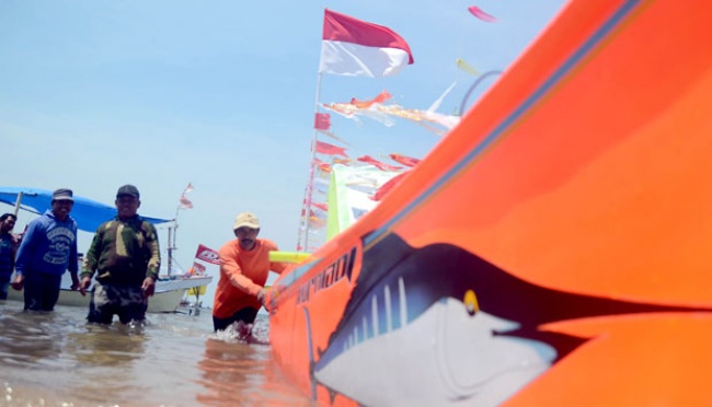 Patorani, Ritual Nelayan Sebelum Mencari Telur Ikan Terbang | tempo.co
